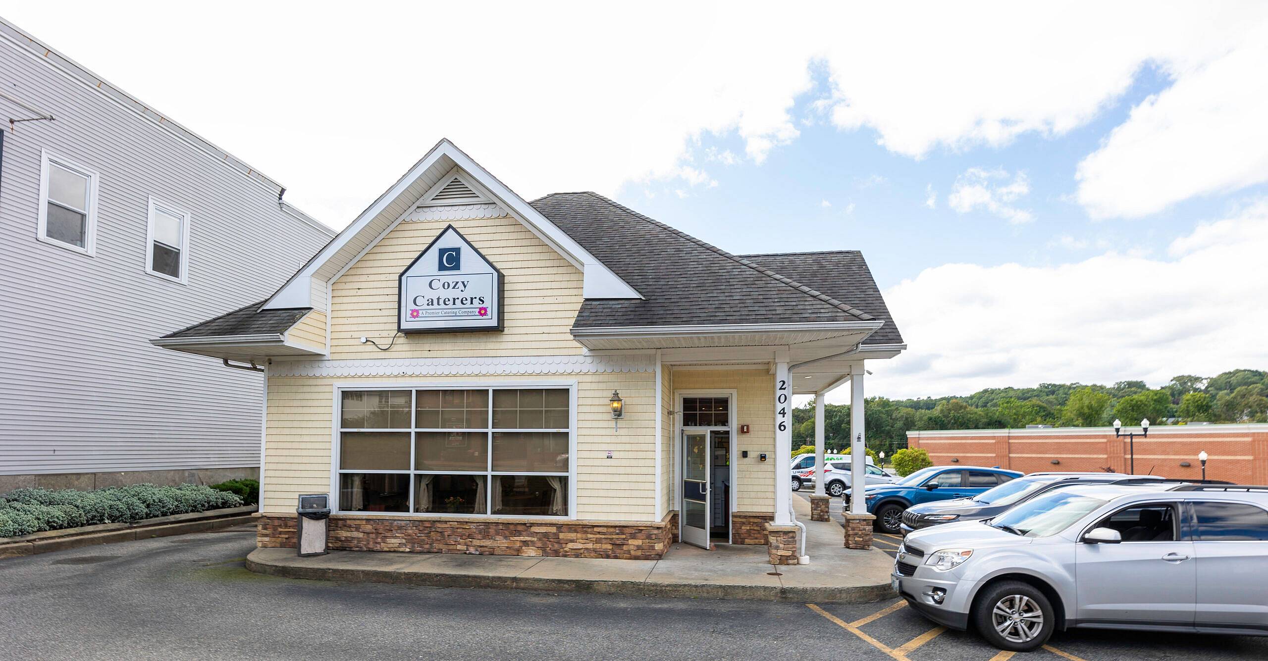 Centredale Village - The Discovery Group INC