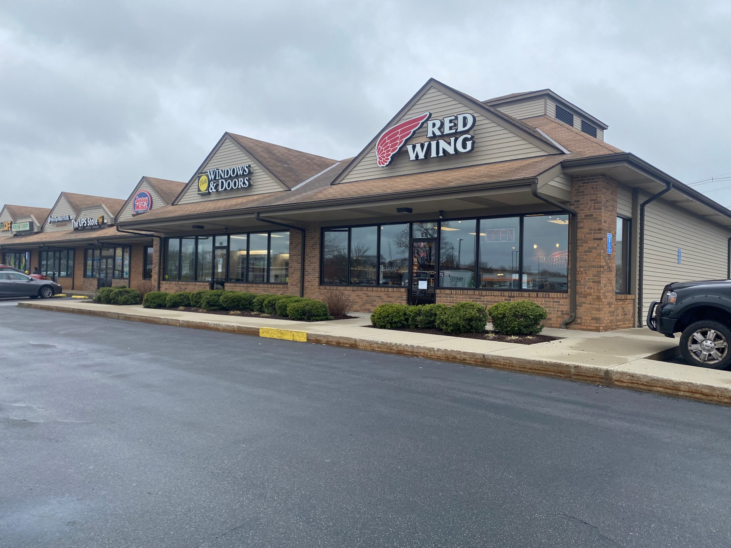 20 Commerce Way - The Discovery Group INC